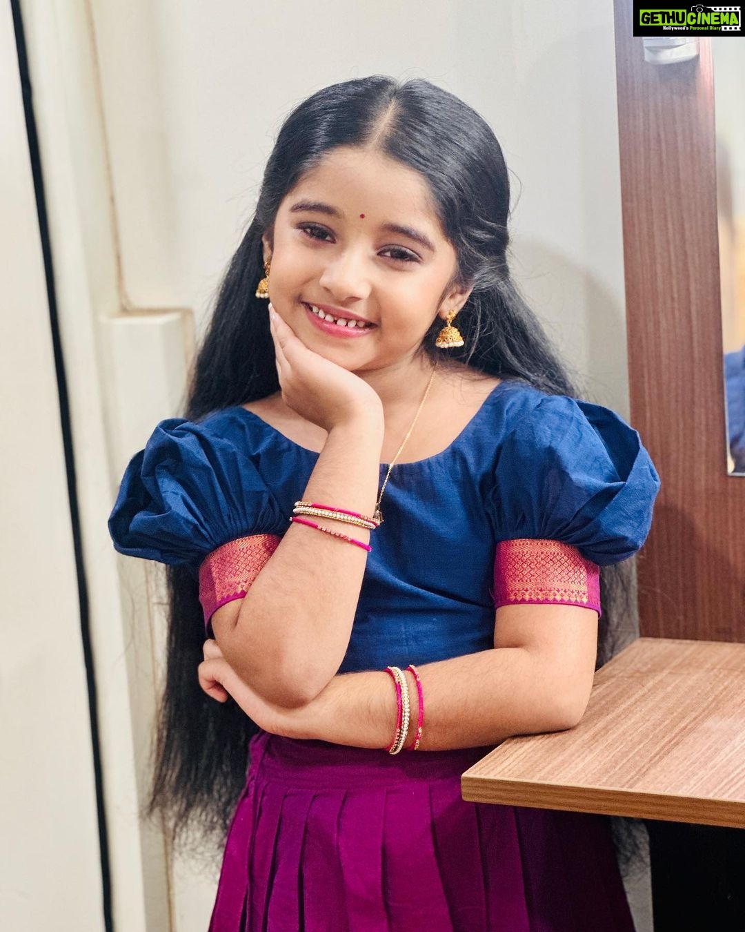 Actress Muktha HD Instagram Photos and Wallpapers April 2023 | Gethu Cinema