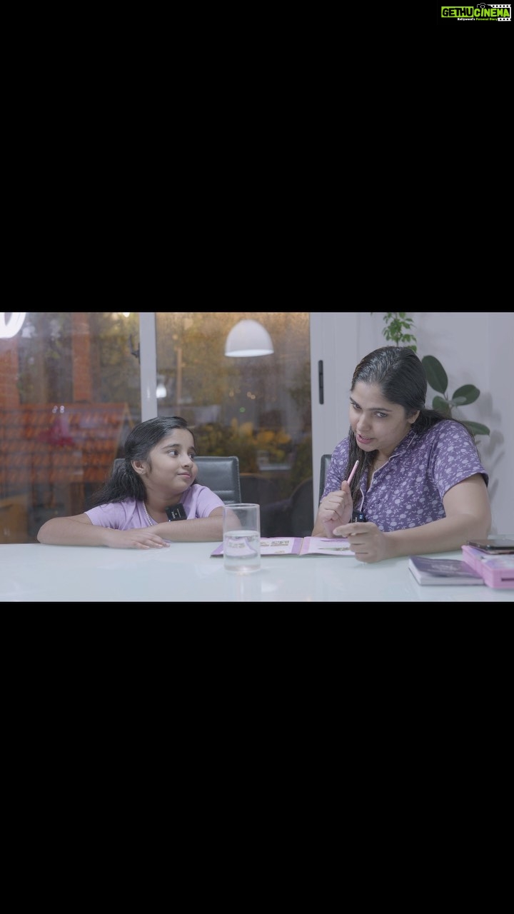 Actress Muktha HD Instagram Photos and Wallpapers October 2023 | Gethu Cinema