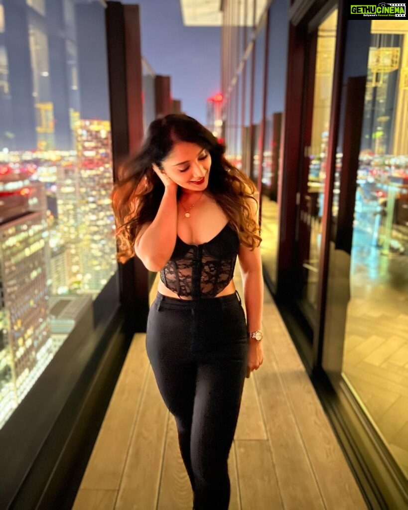 Actress Natasha Doshi HD Instagram Photos and Wallpapers October 2022 | Gethu Cinema