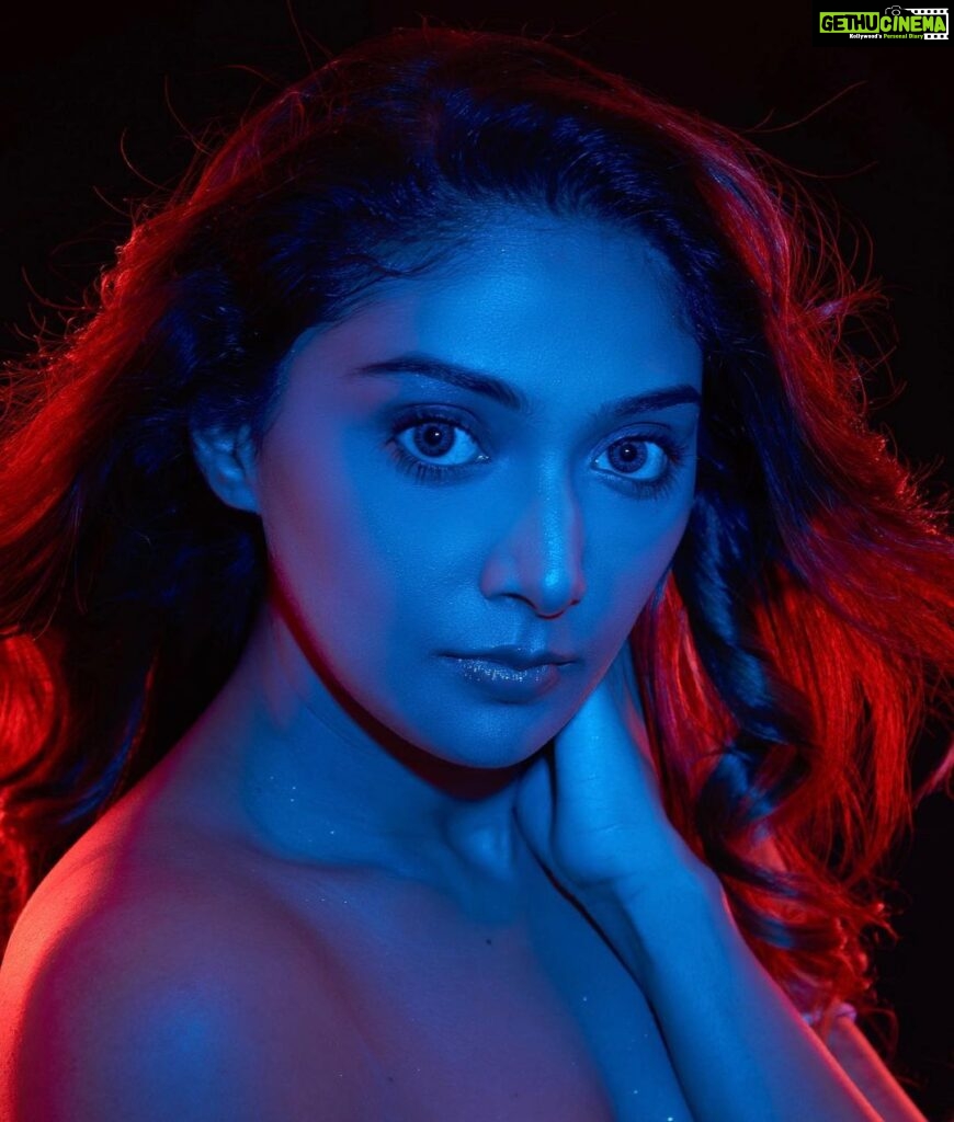 Actress Natasha Doshi HD Instagram Photos and Wallpapers December 2021 ...
