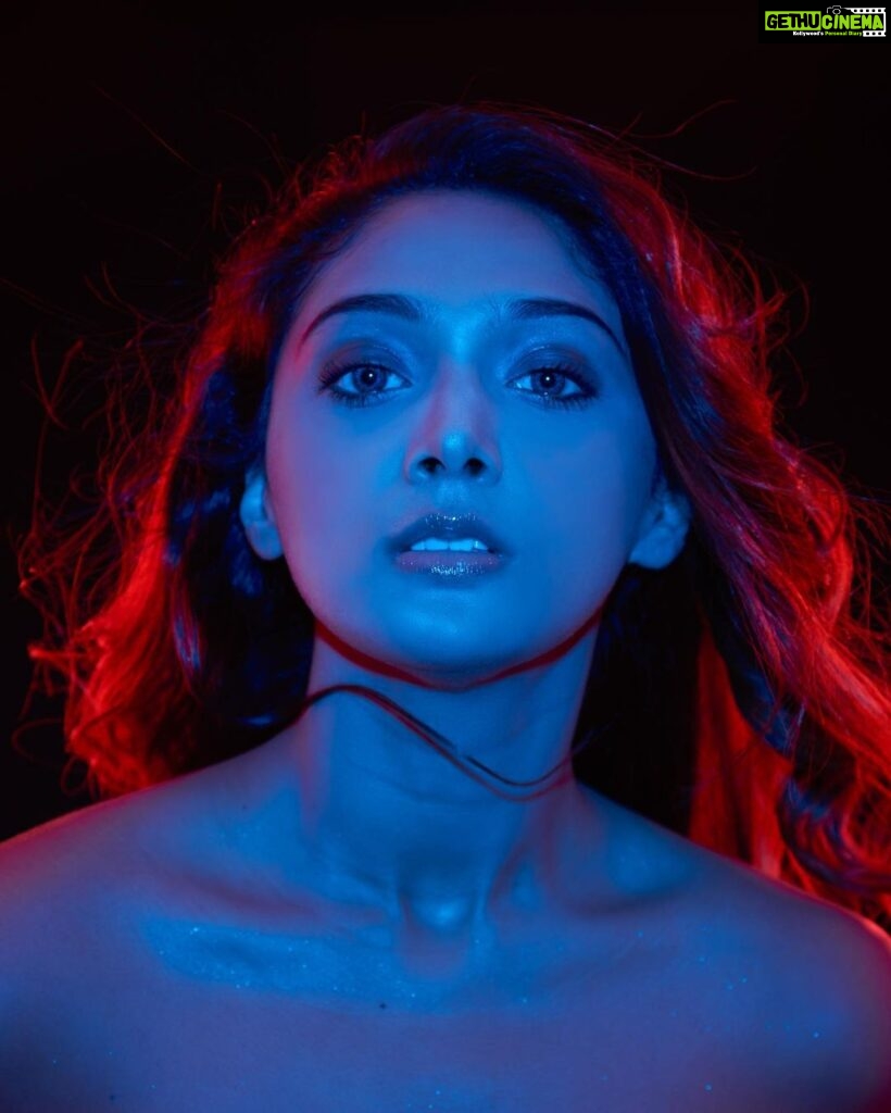 Actress Natasha Doshi HD Instagram Photos and Wallpapers December 2021 ...