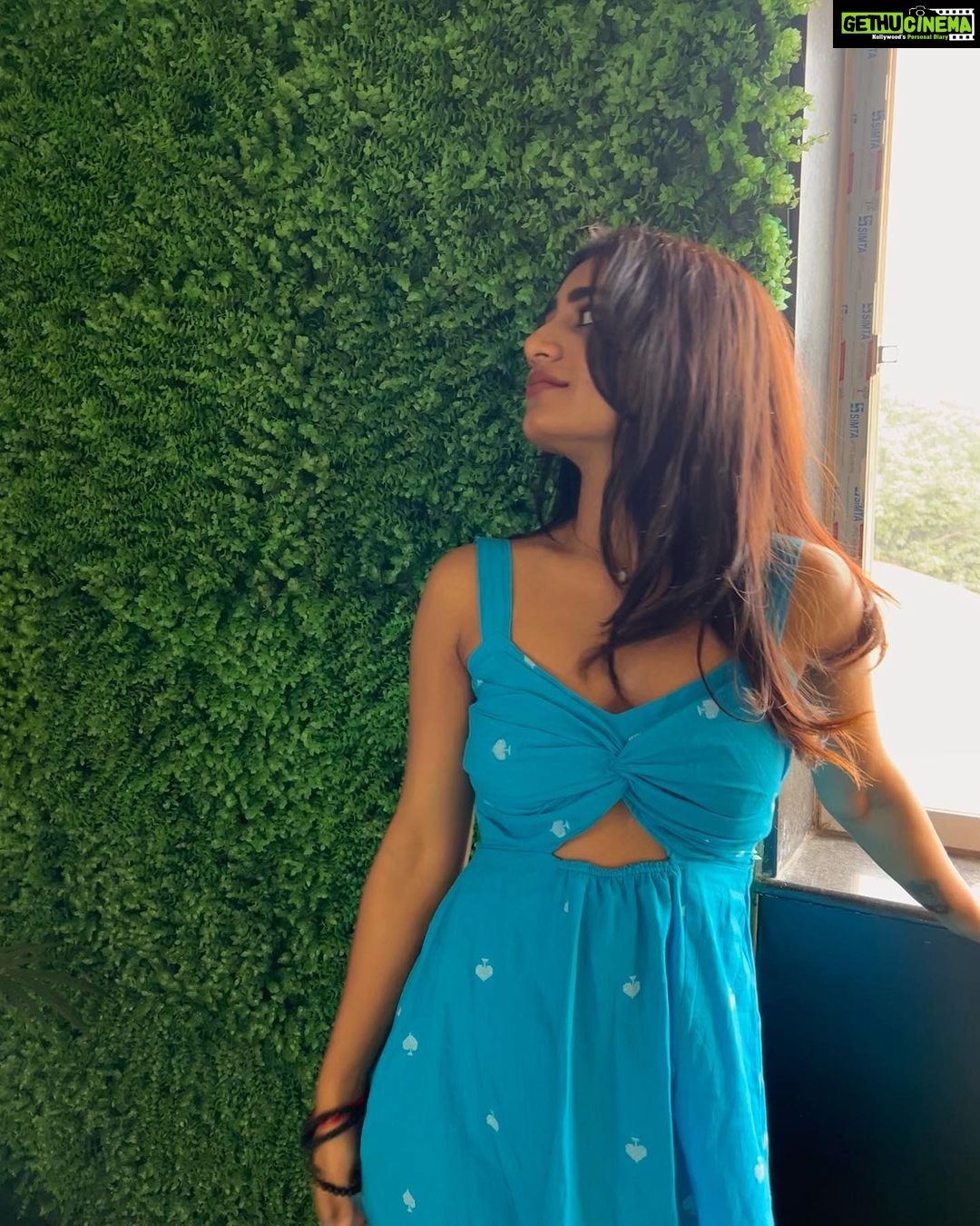Actress Nayani Pavani HD Instagram Photos and Wallpapers November 2023 ...
