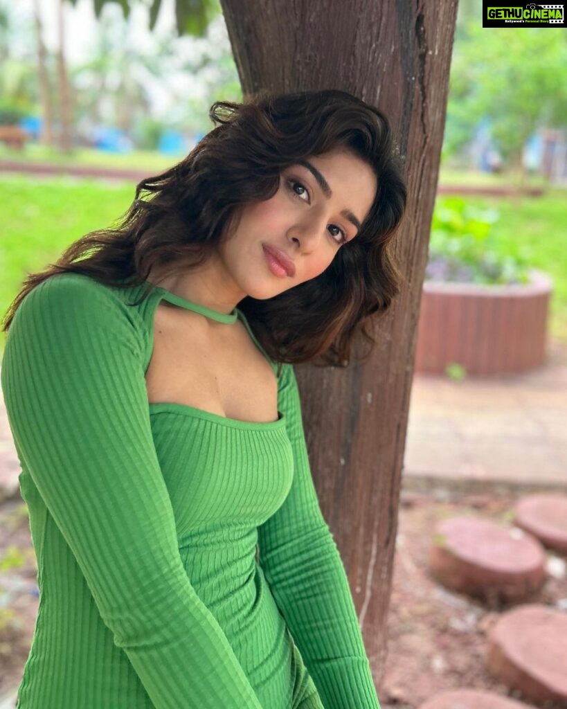 Actress Neha Khan HD Instagram Photos and Wallpapers August 2023 ...