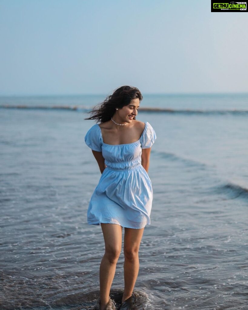 Actress Neha Khan HD Instagram Photos and Wallpapers October 2023 ...