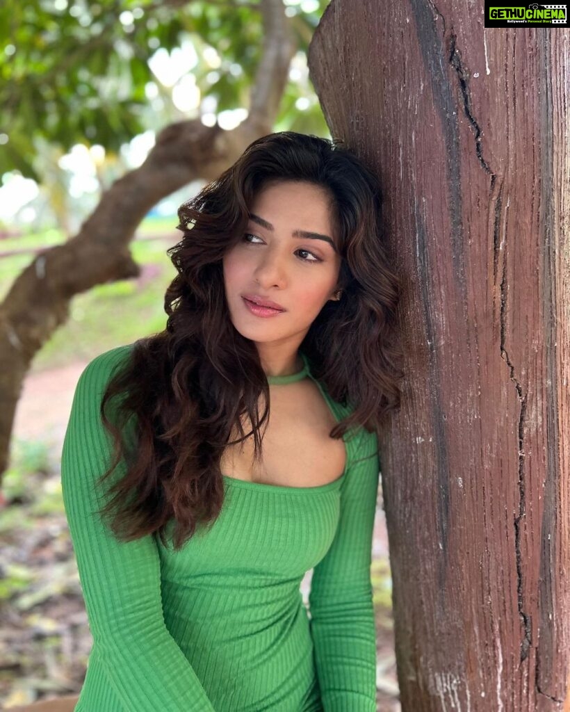 Actress Neha Khan HD Instagram Photos and Wallpapers August 2023 ...
