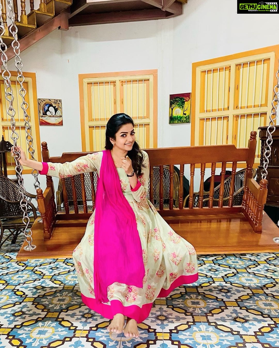 Actress Nithya Ram HD Instagram Photos and Wallpapers October 2023 ...
