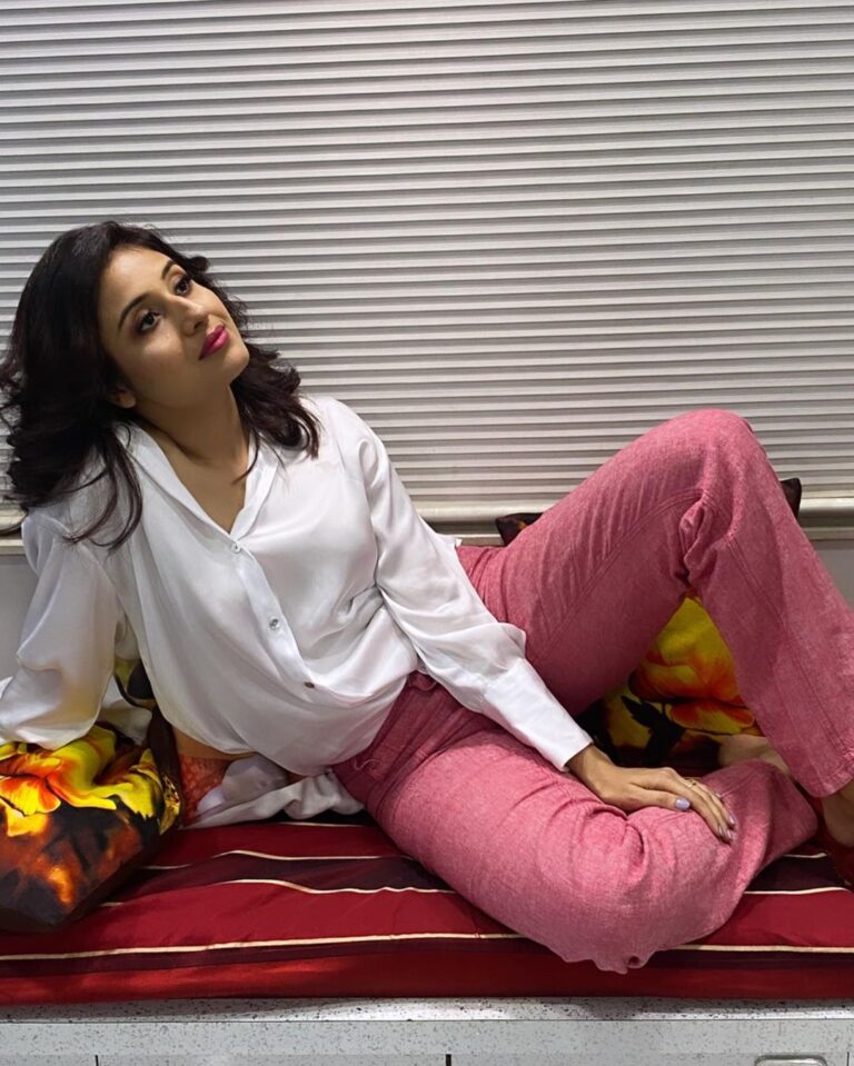 Paridhi Sharma Wiki, Biography, Age, Gallery, Spouse and more