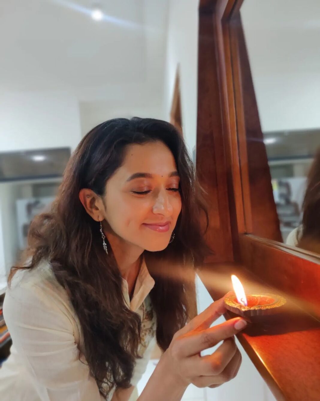 Actress Radhika Narayan HD Photos and Wallpapers November 2023 | Gethu Cinema