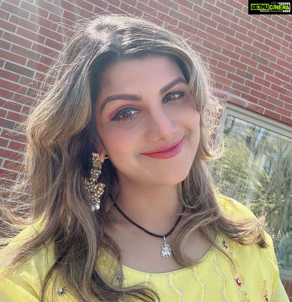 Actress Rambha HD Instagram Photos and Wallpapers May 2023 | Gethu Cinema