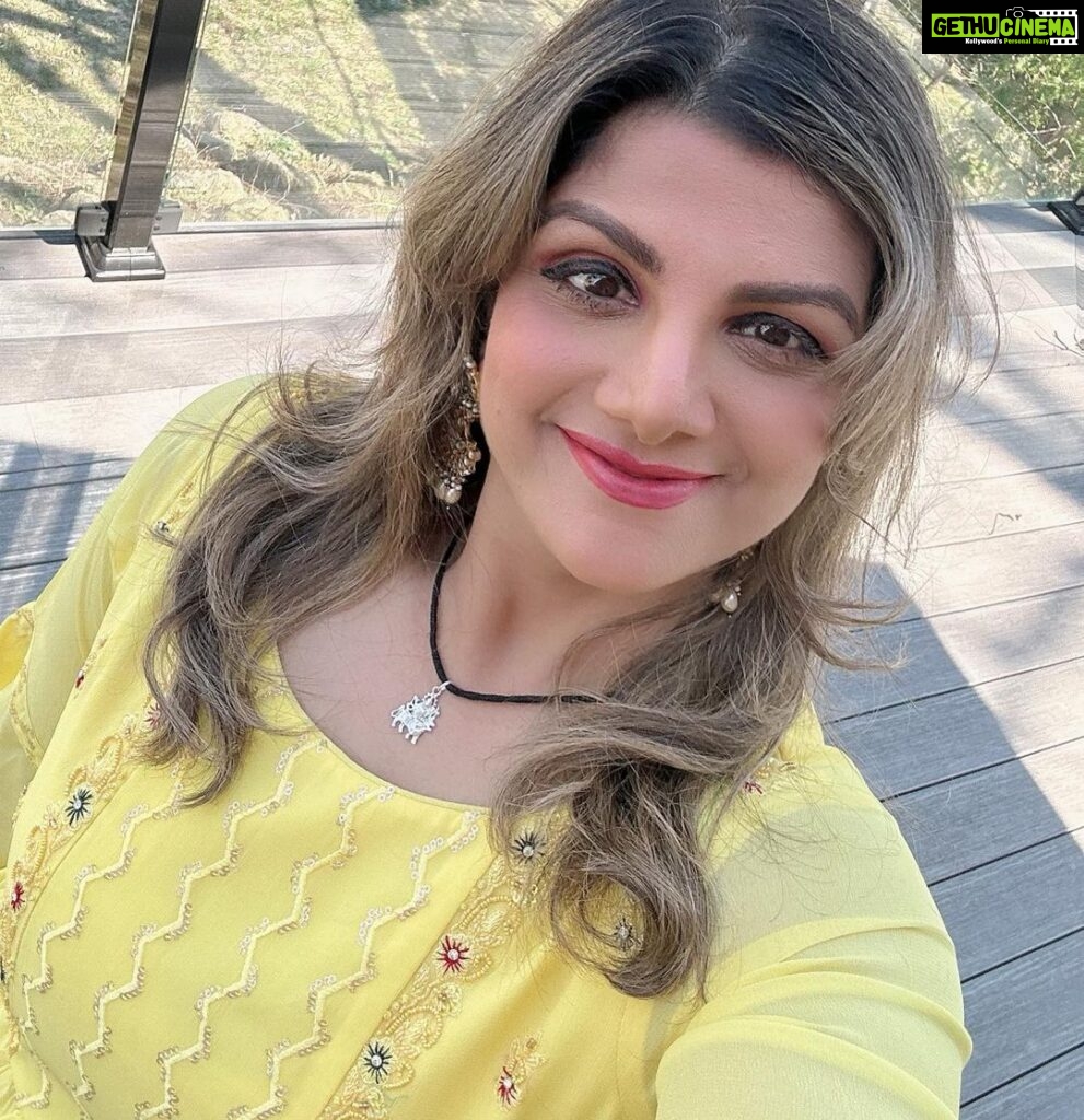 Actress Rambha HD Instagram Photos and Wallpapers May 2023 | Gethu Cinema