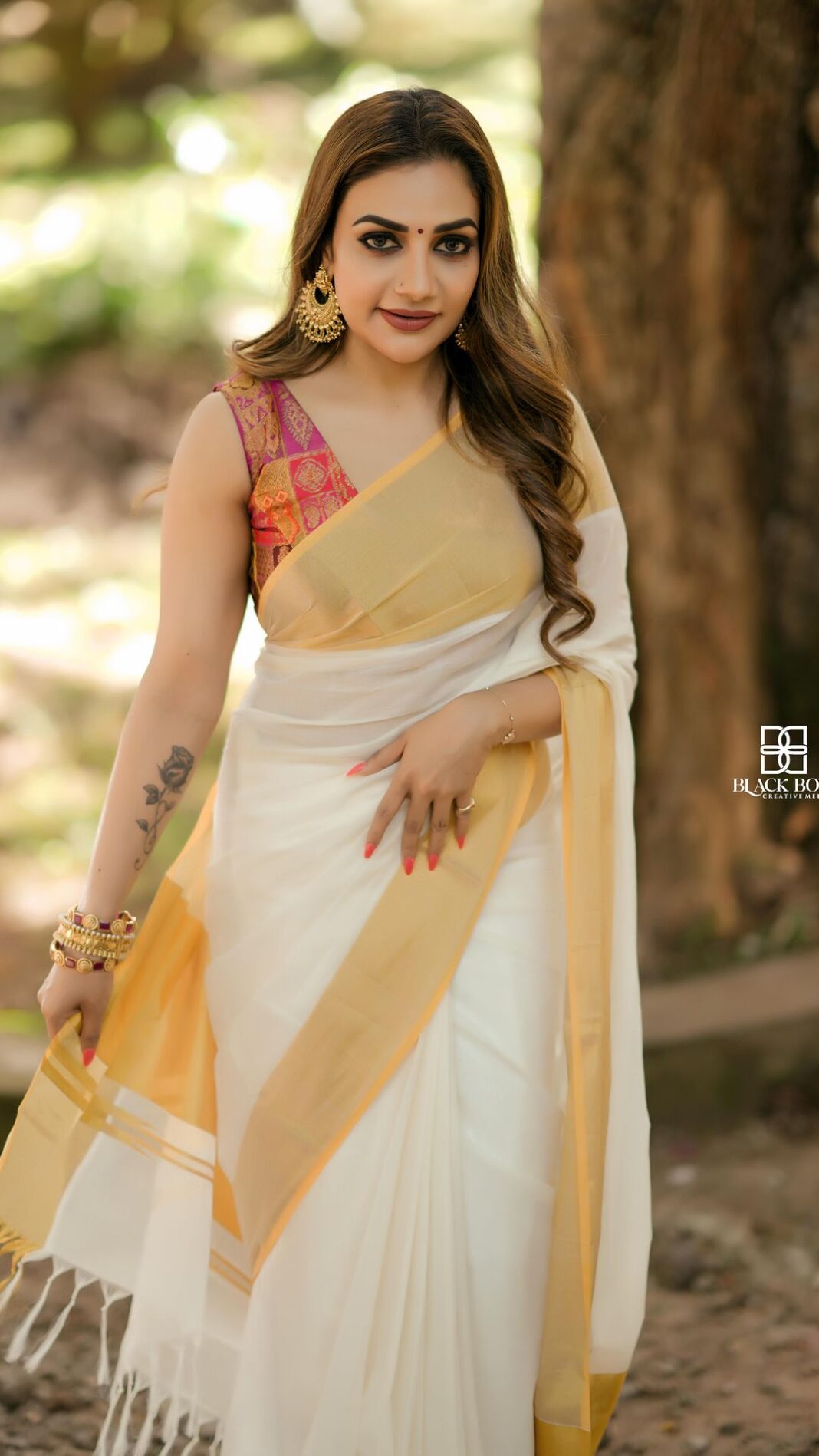 Singer Rimi Tomy HD Photos and Wallpapers July 2023 - Gethu Cinema