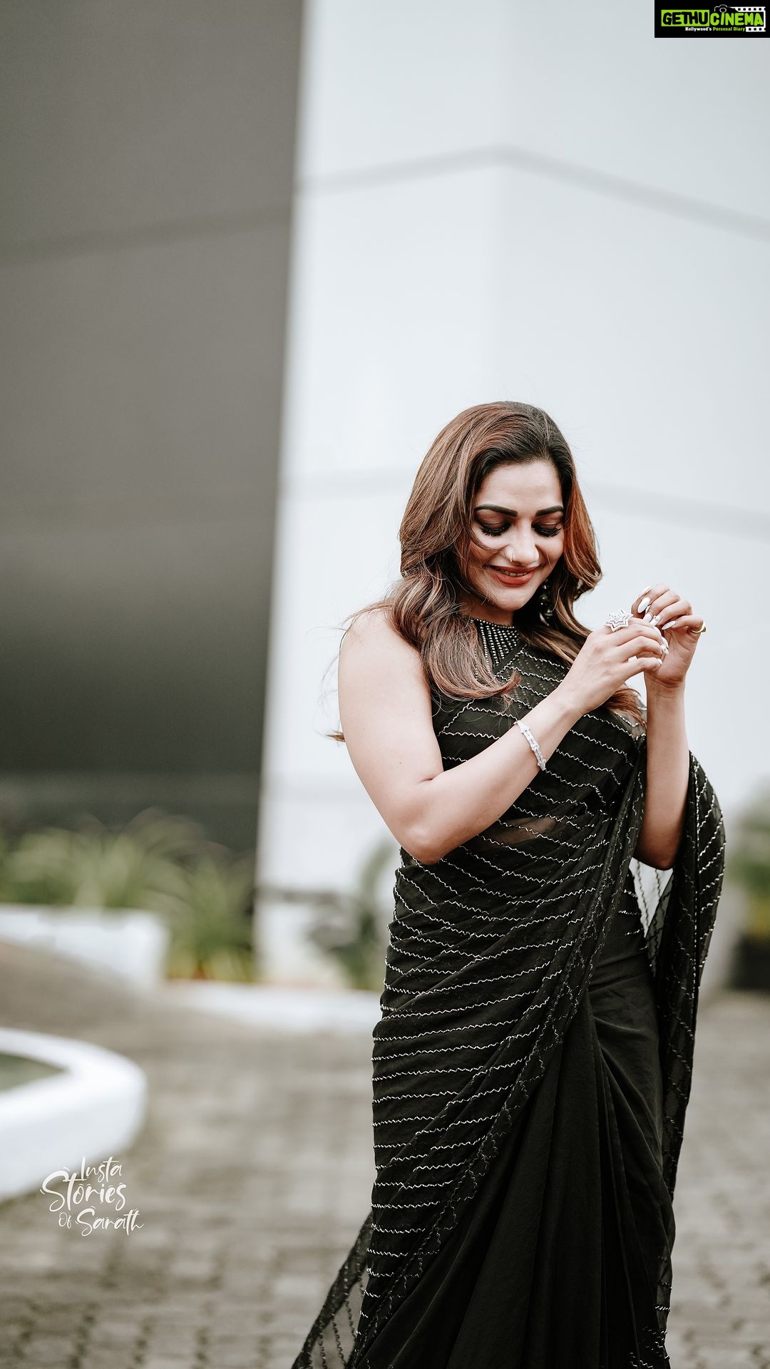 Singer Rimi Tomy HD Instagram Photos and Wallpapers October 2023 ...