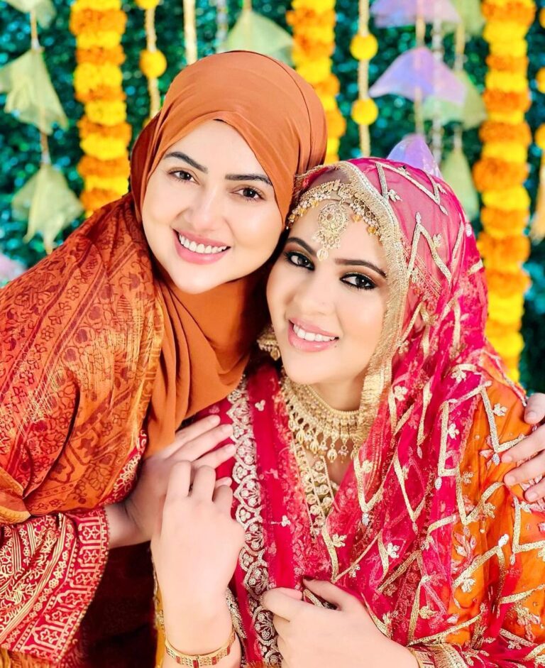 The Ultimate Collection: Sahar Afsha's Top 10 Instagram Photos