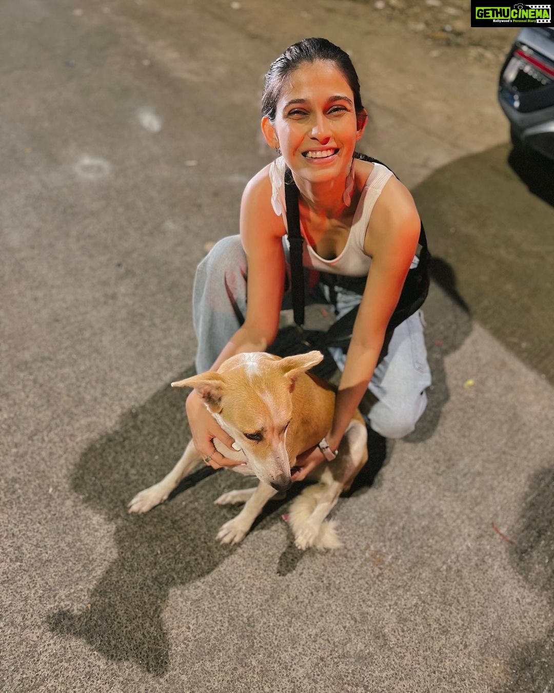 Samara Tijori Instagram – Forcing my love on smols since 1995 | Gethu ...