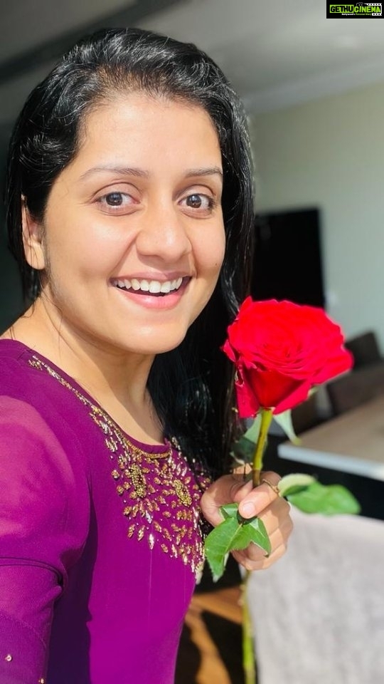 Actress Sarayu Mohan HD Instagram Photos and Wallpapers November 2023 ...