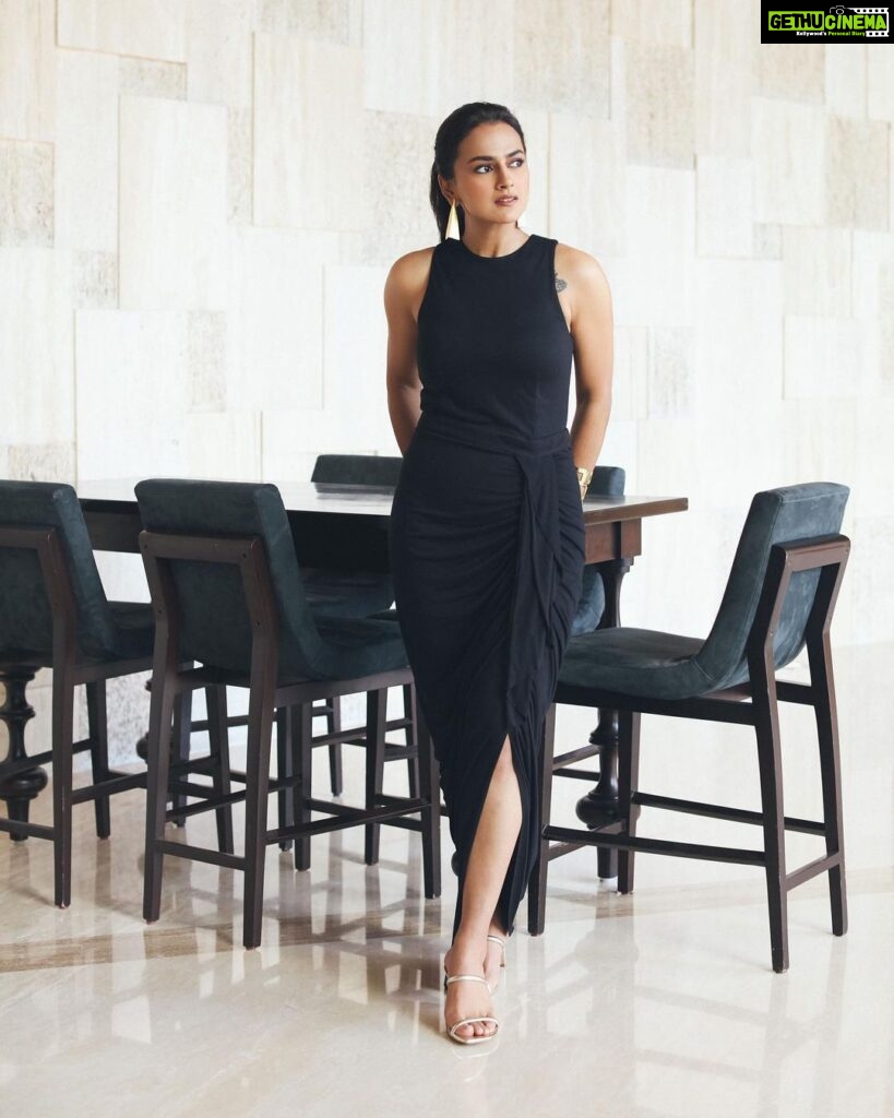 Actress Shraddha Srinath HD Instagram Photos and Wallpapers October 2023 | Gethu Cinema