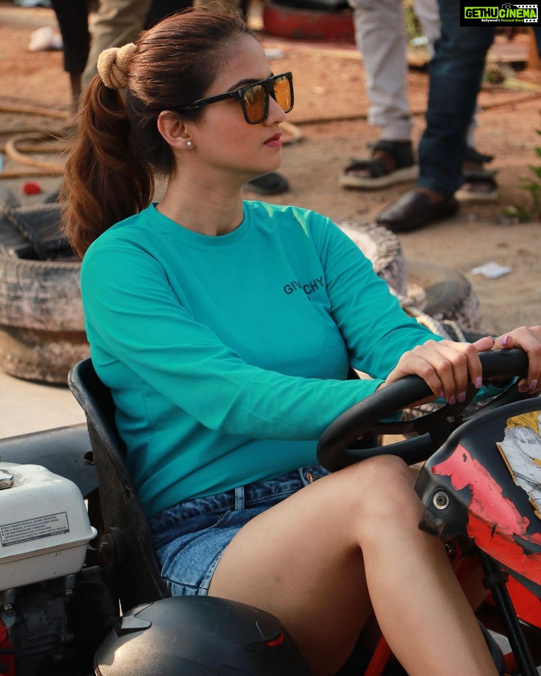 Actress Shriya Tiwari HD Instagram Photos and Wallpapers May 2023 ...