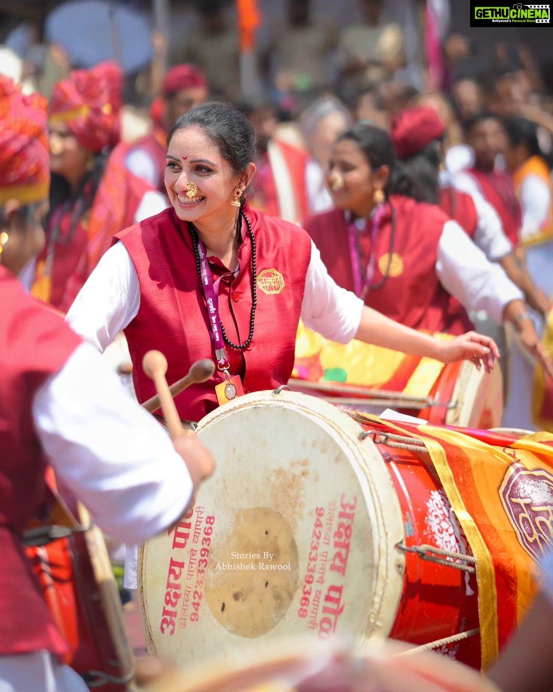 Actress Shruti Marathe HD Instagram Photos and Wallpapers September ...