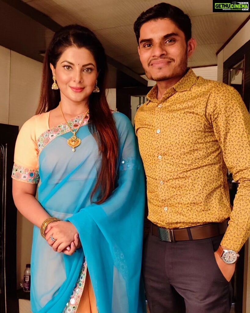 Actress Smrity Sinha HD Instagram Photos and Wallpapers September 2023 ...