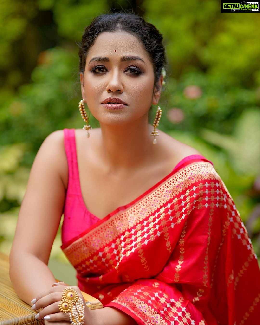 Actress Sohini Sarkar HD Instagram Photos and Wallpapers November 2023 | Gethu Cinema