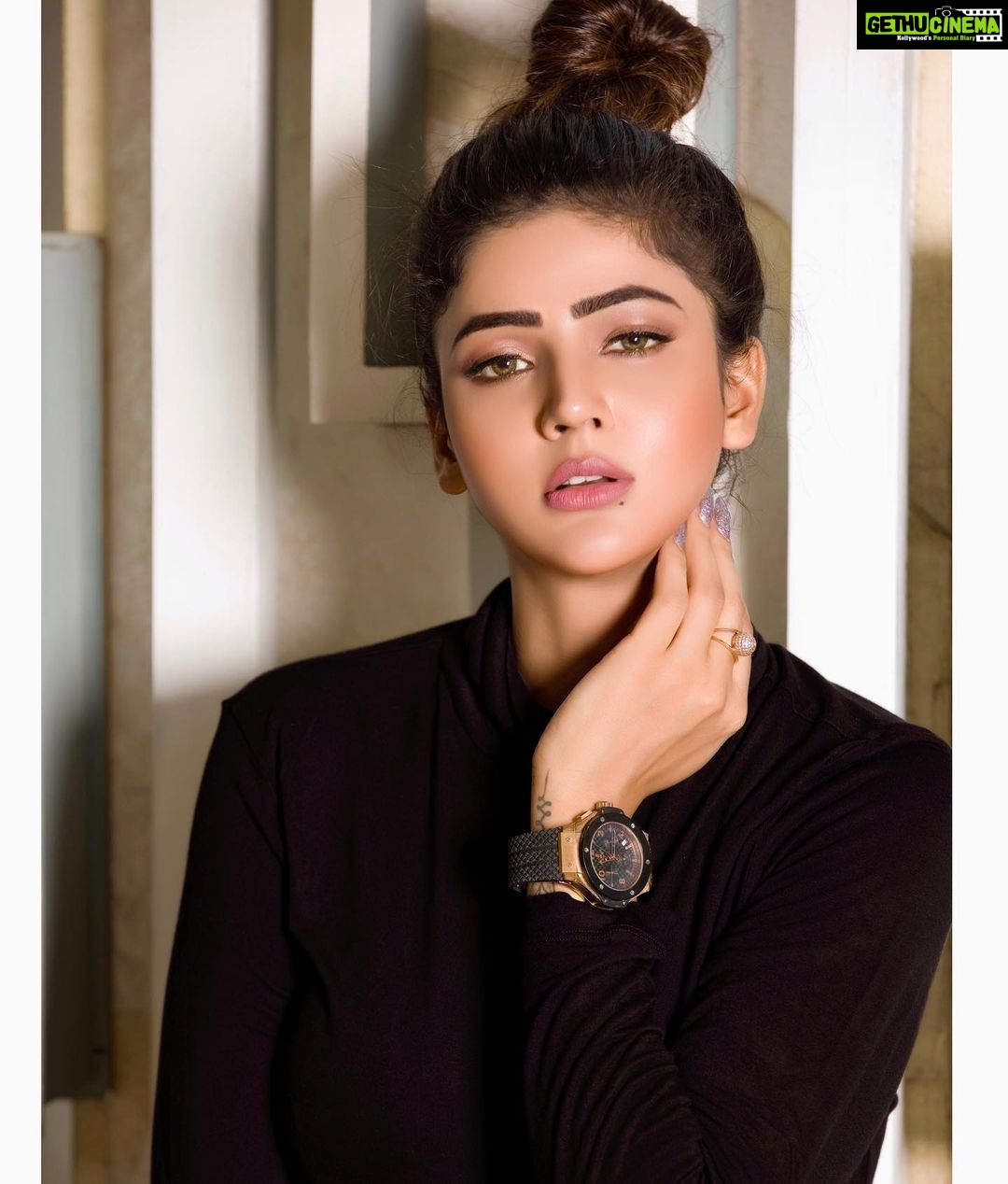 Actress Soniya Bansal HD Instagram Photos and Wallpapers November 2023 ...