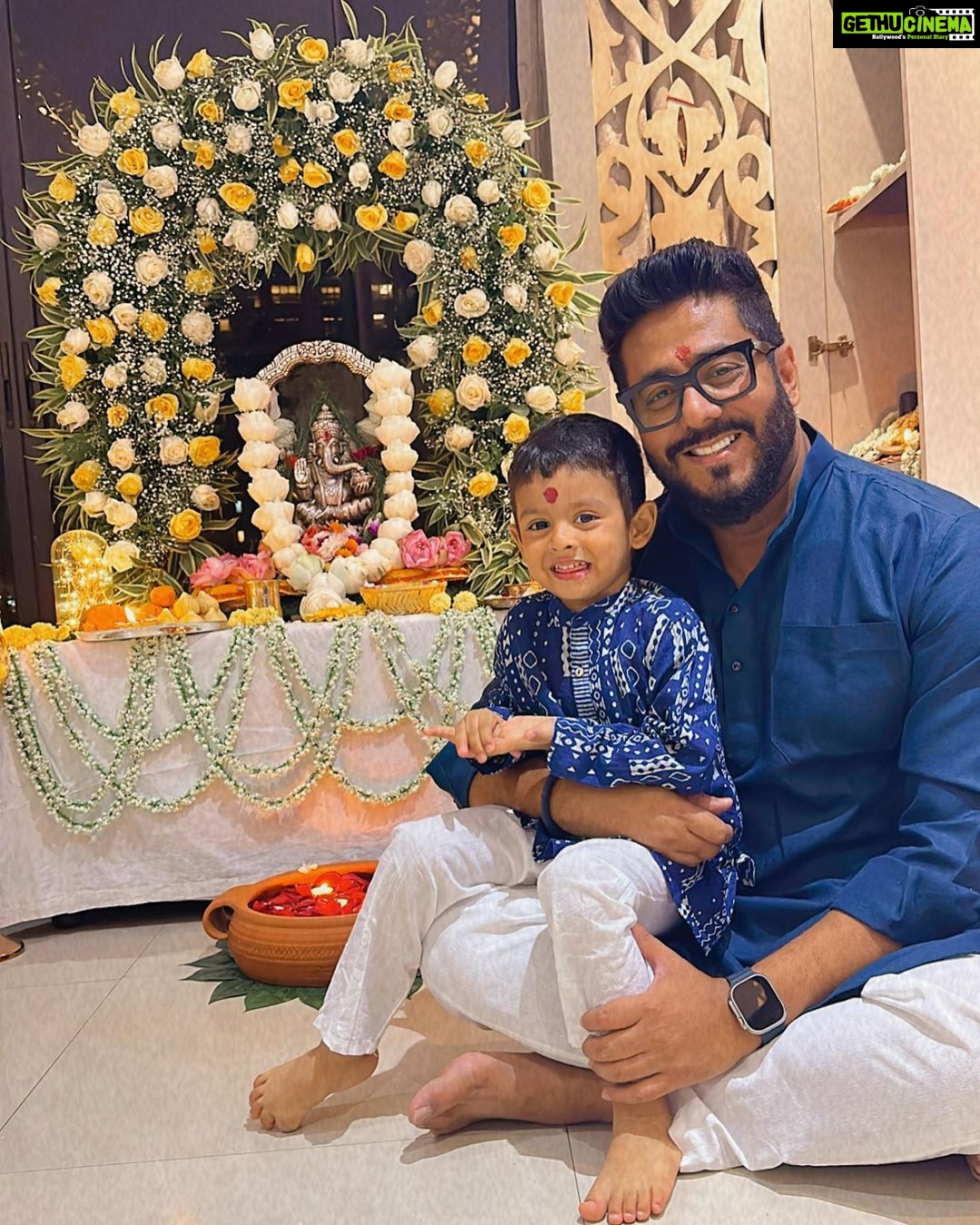 Subhashree Ganguly Instagram – Deva shree Ganesha 🙏🏻 | Gethu Cinema