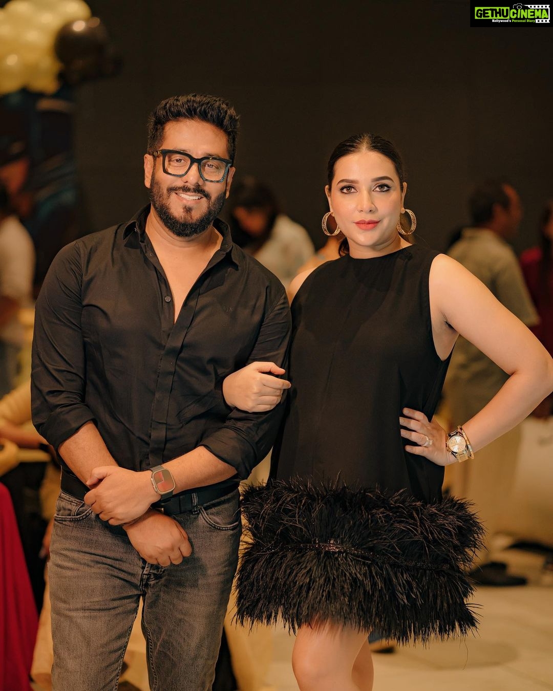 Subhashree Ganguly Instagram – My 🖤 @rajchoco | Gethu Cinema