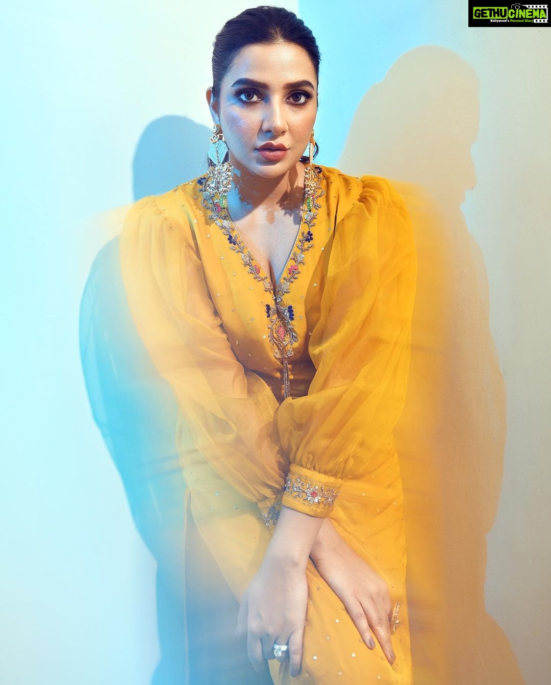 Subhashree Ganguly Instagram – Shine on . . . . . . #instafashion #ieg ...