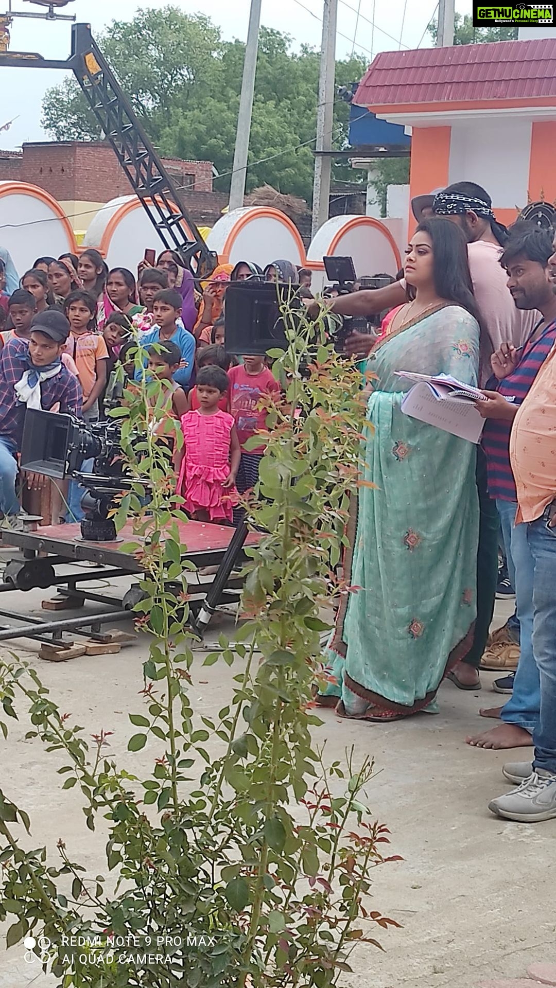 Actress Tanushree Chatterjee HD Instagram Photos and Wallpapers May ...