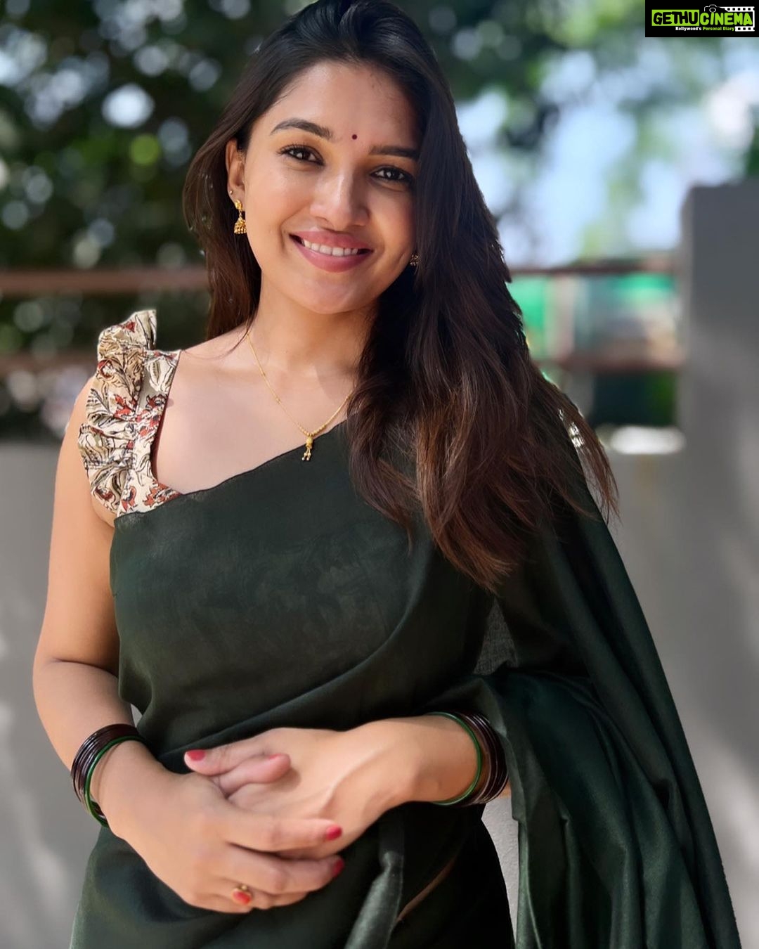 Actress Vani Bhojan HD Instagram Photos and Wallpapers November 2023 ...