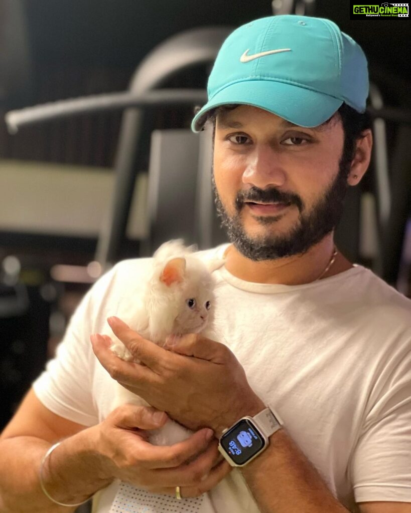 Actor Vishnu HD Instagram Photos and Wallpapers December 2022 | Gethu ...