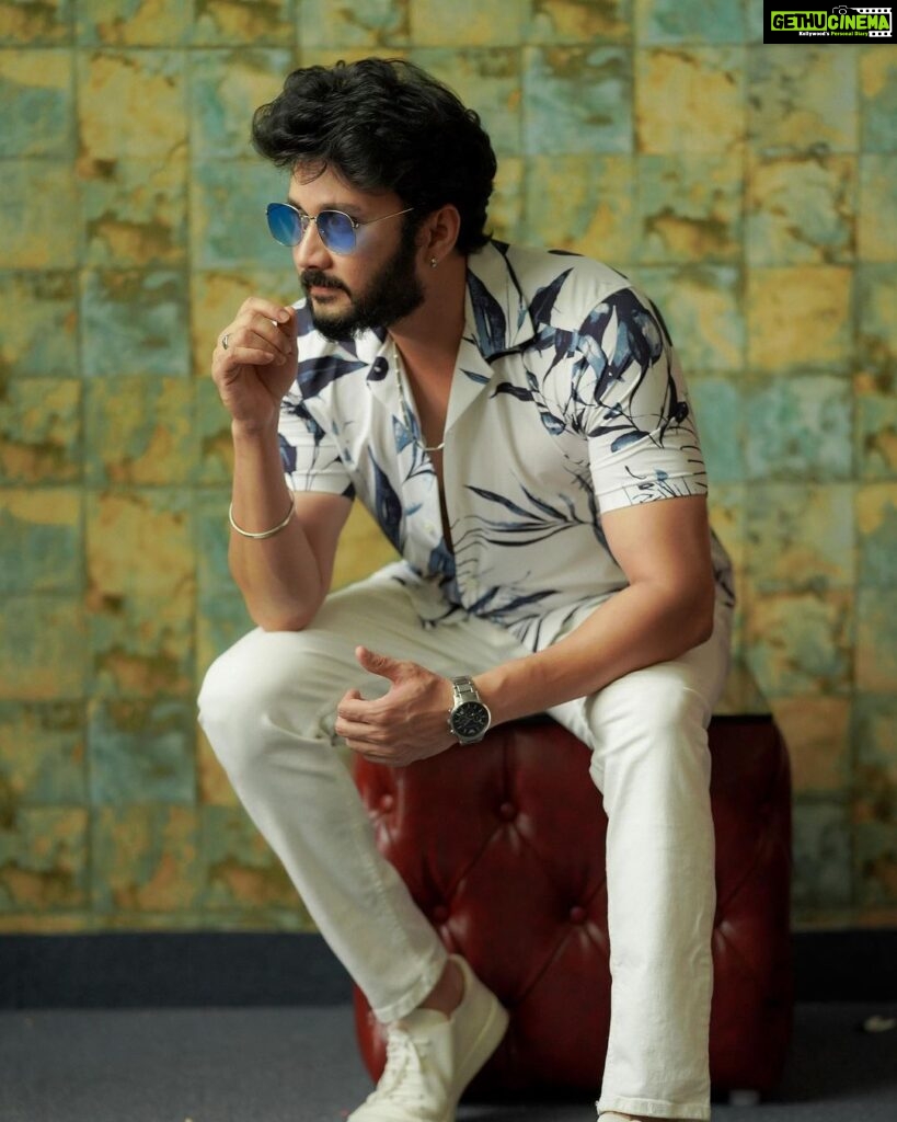 Actor Vishnu HD Instagram Photos and Wallpapers November 2023 | Gethu ...