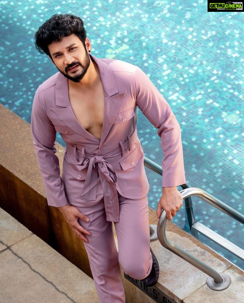 Actor Vishnu HD Instagram Photos and Wallpapers October 2023 | Gethu Cinema