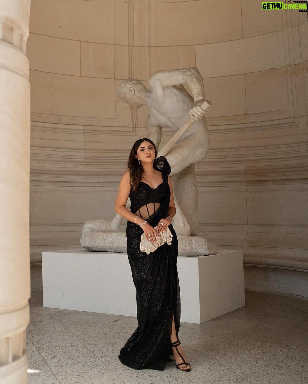 Actress Aashna Shroff HD Instagram Photos and Wallpapers July 2023 ...