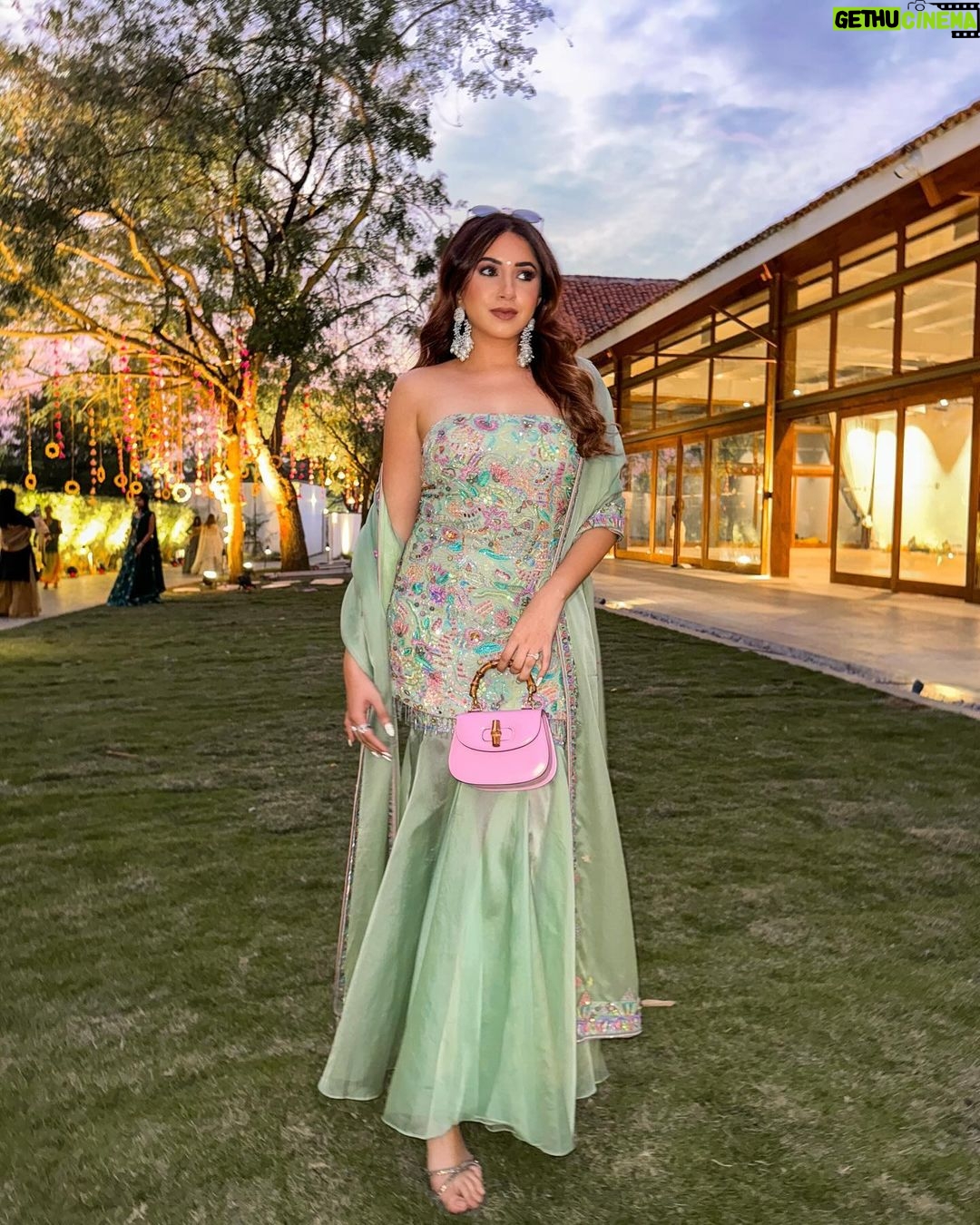 Aashna Shroff Instagram – in my desi era lately and I can’t complain 🤭 ...