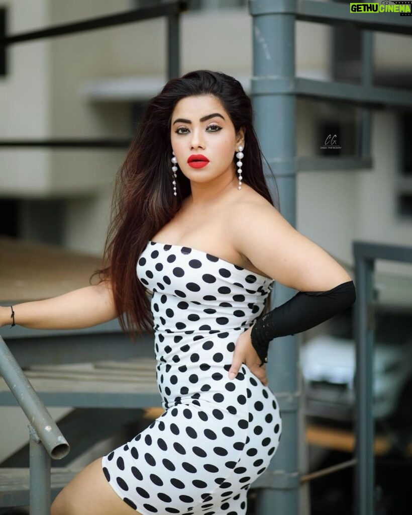 Actress Aasma Sayed HD Instagram Photos and Wallpapers December 2023 ...