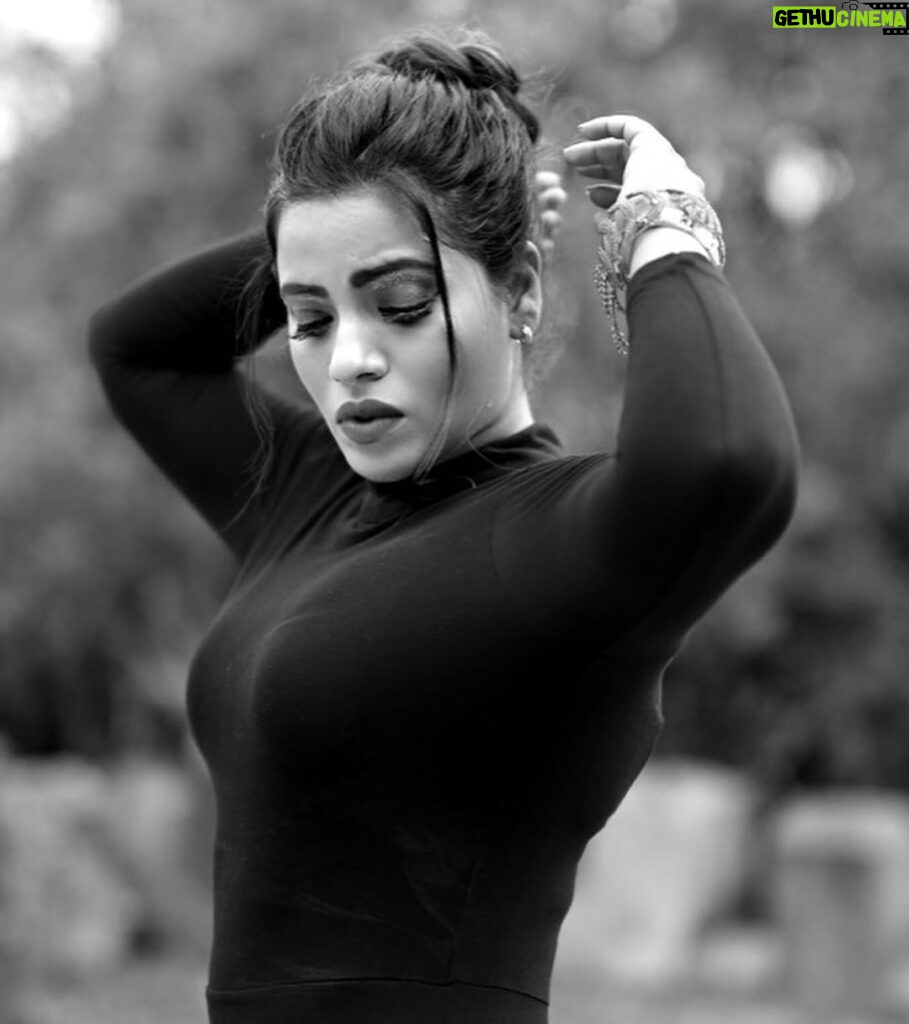 Actress Aasma Sayed HD Instagram Photos and Wallpapers December 2023 ...