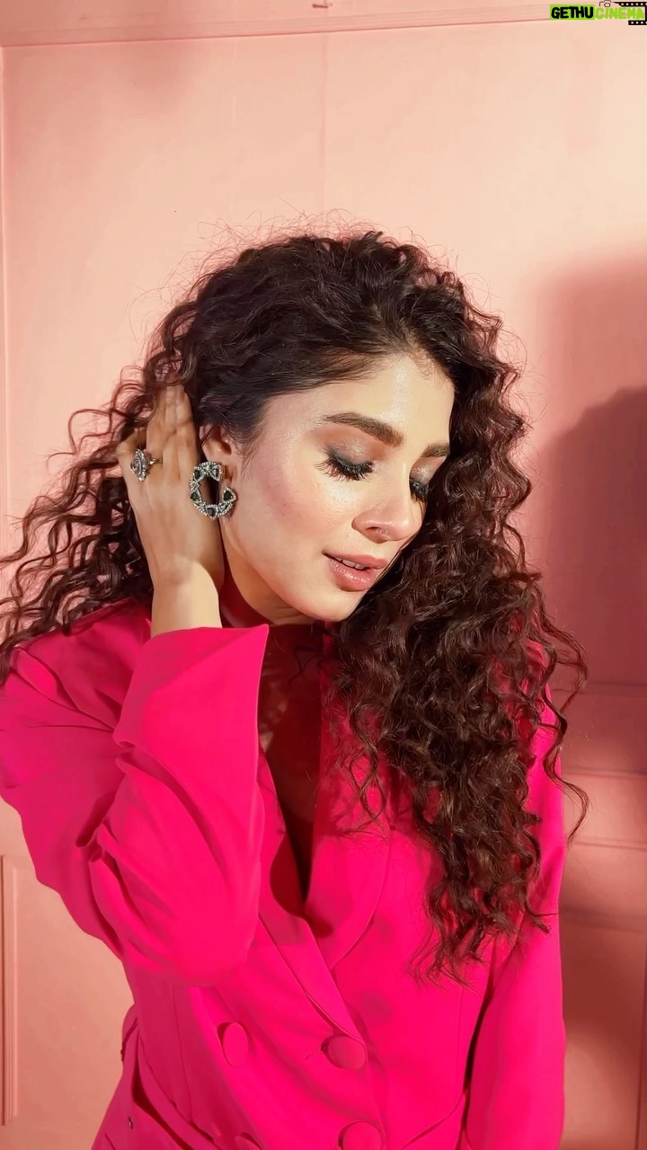 Adrija Addy Roy Instagram – @adrija_roy_official Styled by @rudra_saha ...