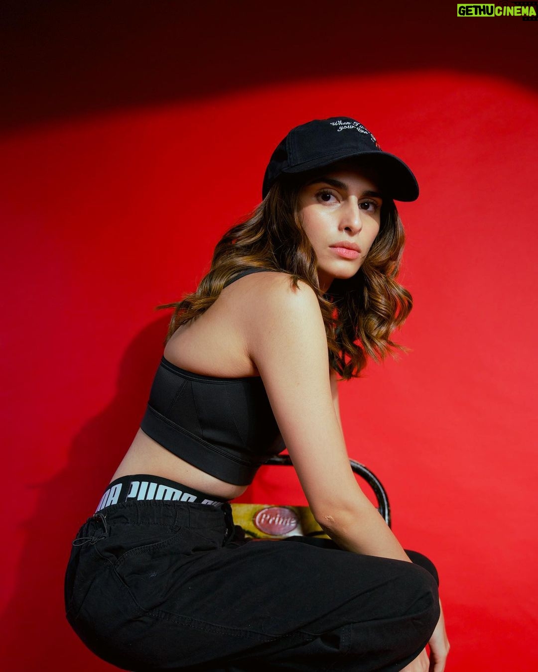 Actress Aisha Ahmed HD Instagram Photos and Wallpapers April 2023 ...