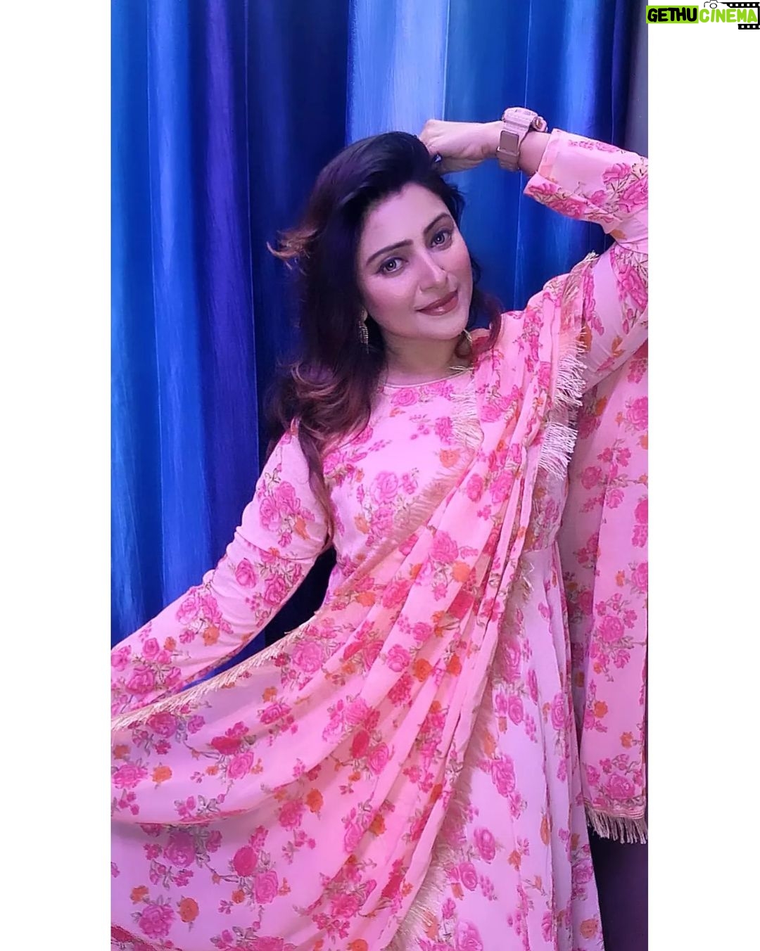 Aleeza Khan Instagram Dont Worry If People Think Youre Crazy You Are Crazy You Have That