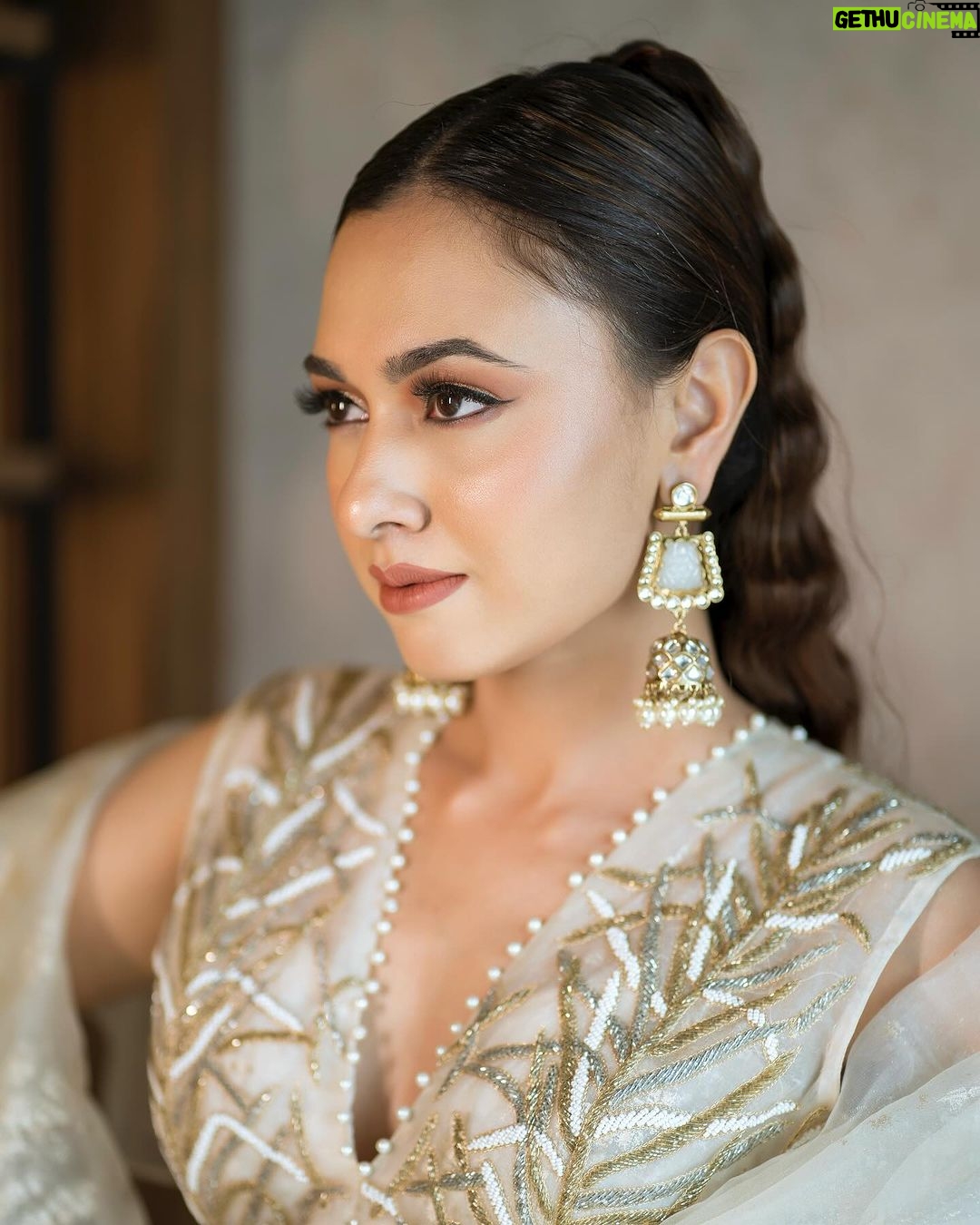 Alisha Prajapati Instagram – Blending heritage with a touch of the ...
