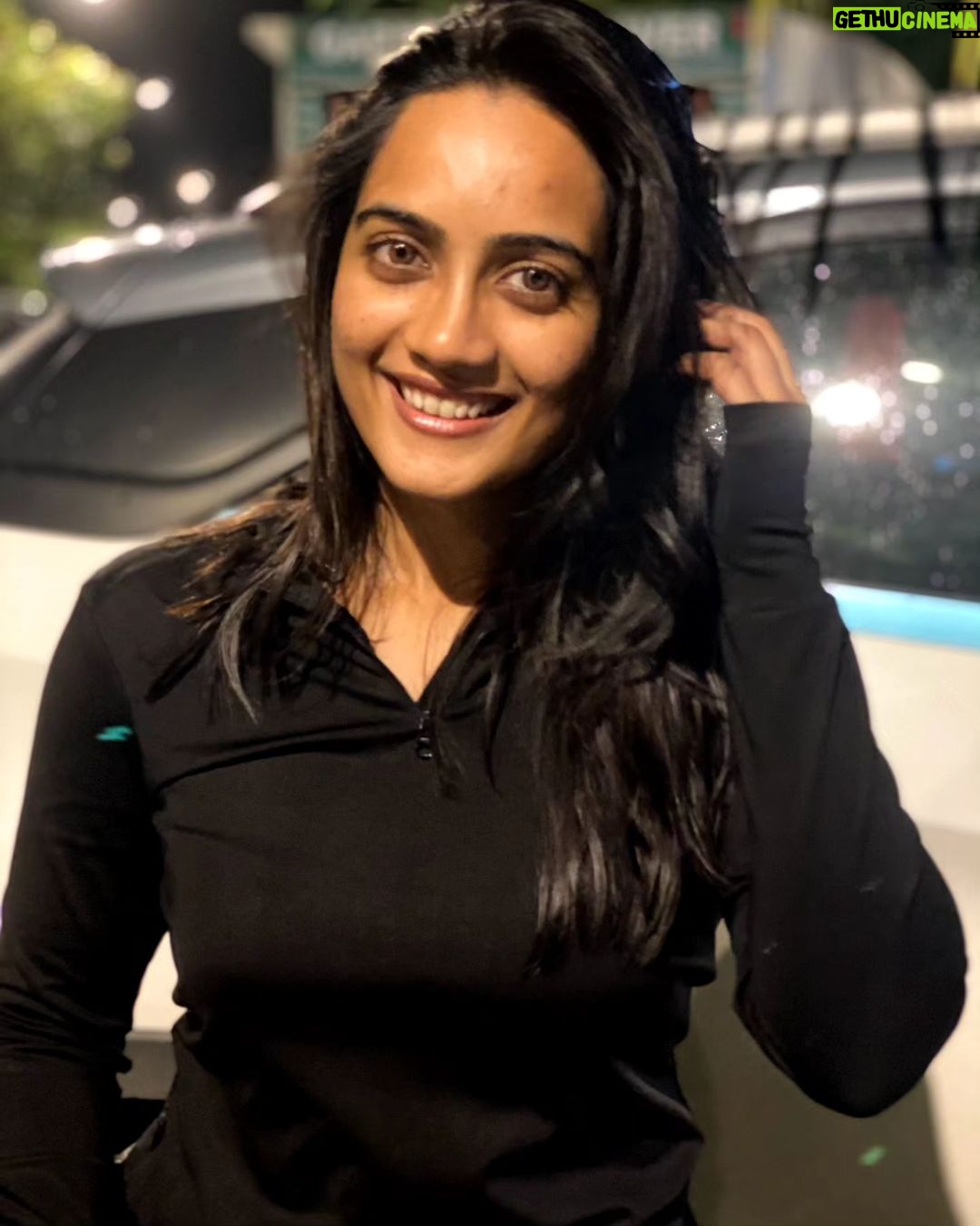 Amika Shail Instagram – Raw 🌸🤎 . . #AmikaShail #candid #picoftheday # ...