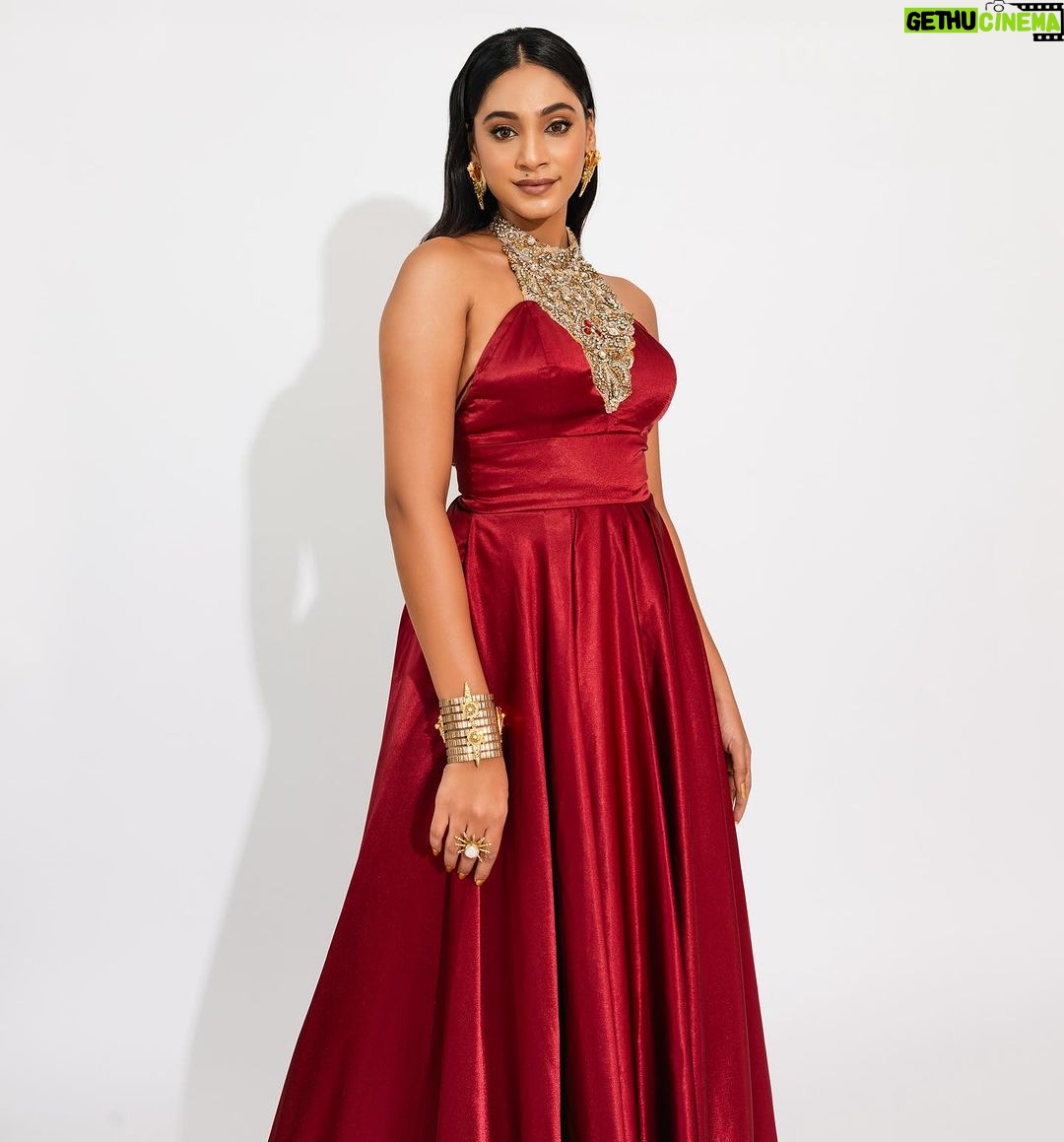 Actress Anukreethy Vas HD Instagram Photos and Wallpapers October 2023 ...
