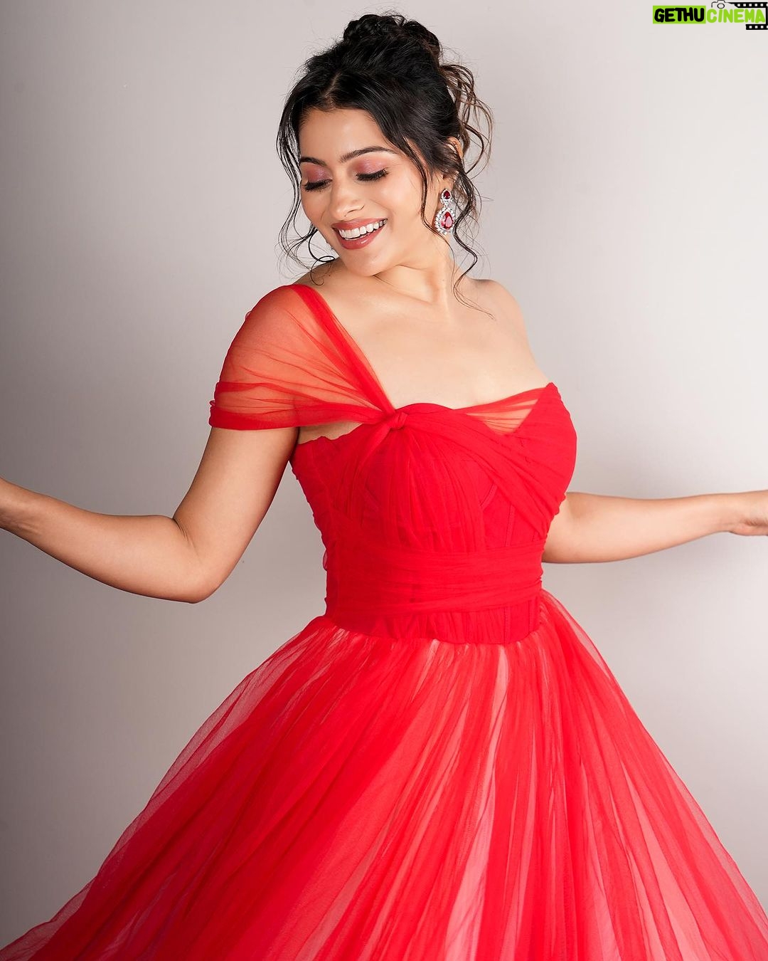 Actress Aparna Dixit HD Instagram Photos and Wallpapers September 2023 ...