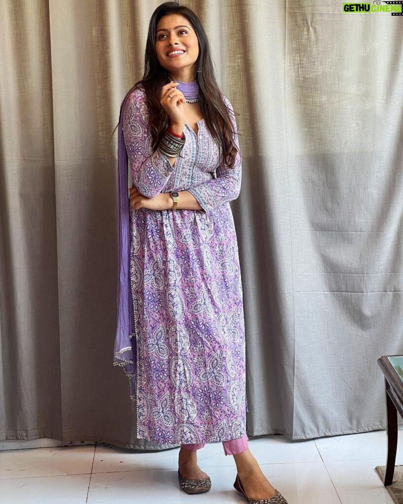 Actress Aparna Dixit HD Instagram Photos and Wallpapers July 2023 ...