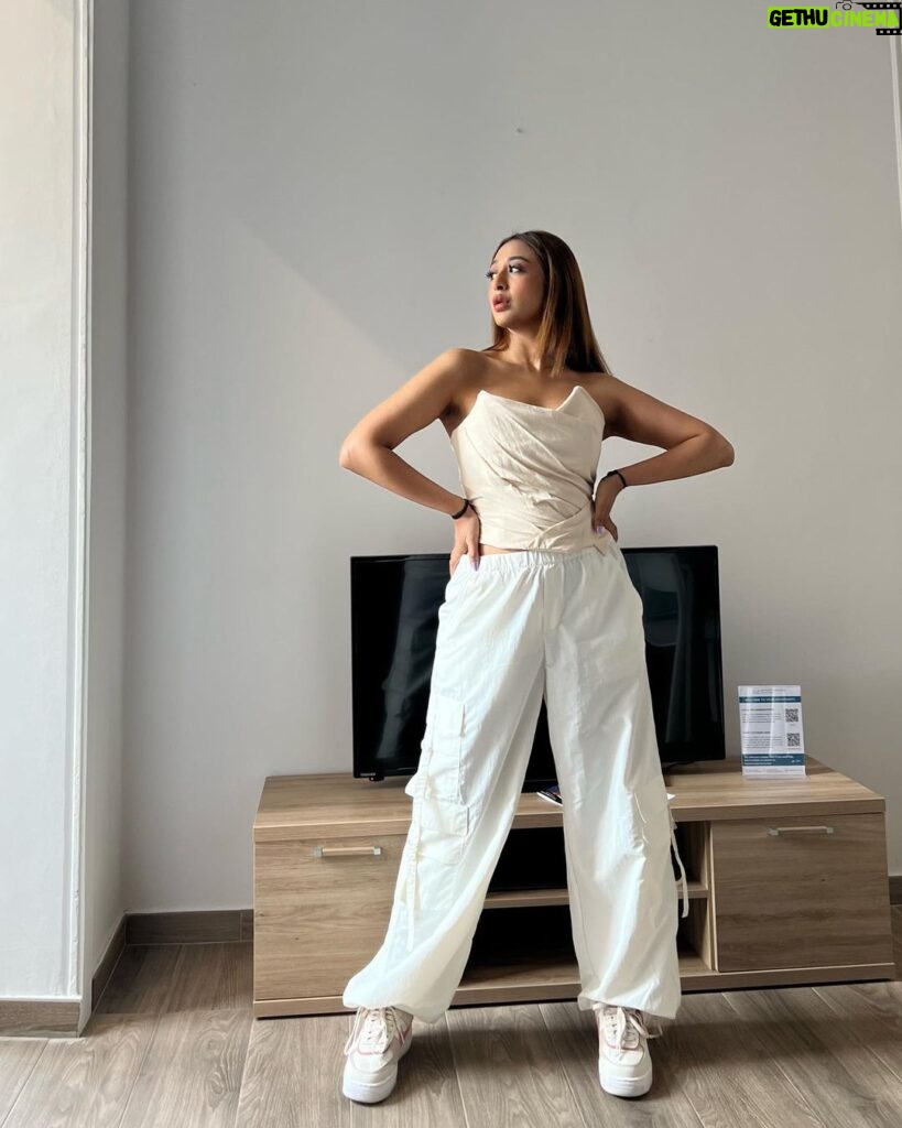 Actress Ariah Agarwal HD Instagram Photos and Wallpapers October 2023 ...