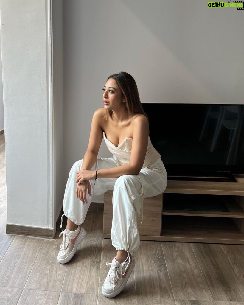Actress Ariah Agarwal HD Instagram Photos and Wallpapers October 2023 ...