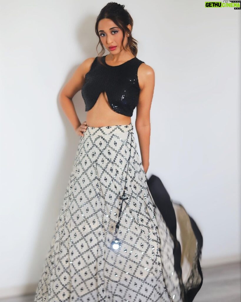 Actress Ariah Agarwal HD Instagram Photos and Wallpapers October 2022 ...