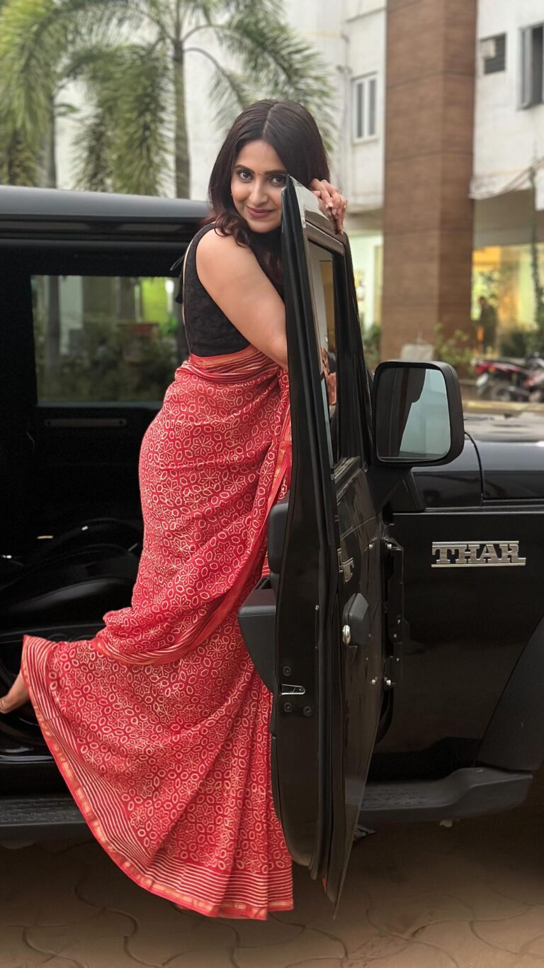 Ayesha Zeenath Wiki, Biography, Age, Gallery, Spouse and more