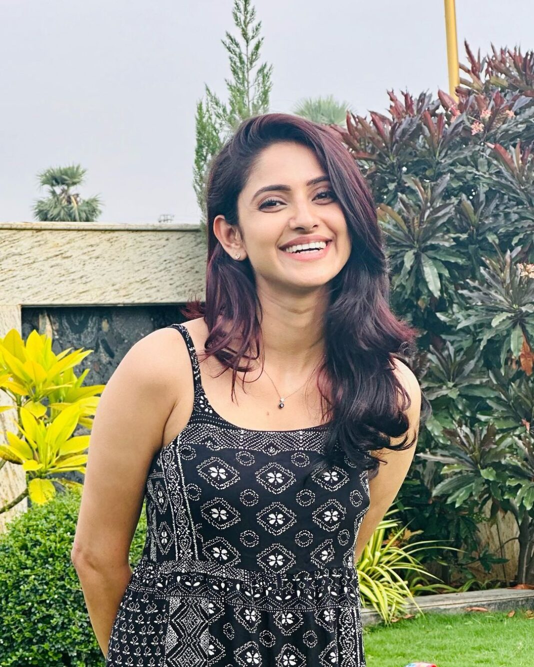 Actress Ayesha Zeenath HD Photos and Wallpapers October 2023 | Gethu Cinema